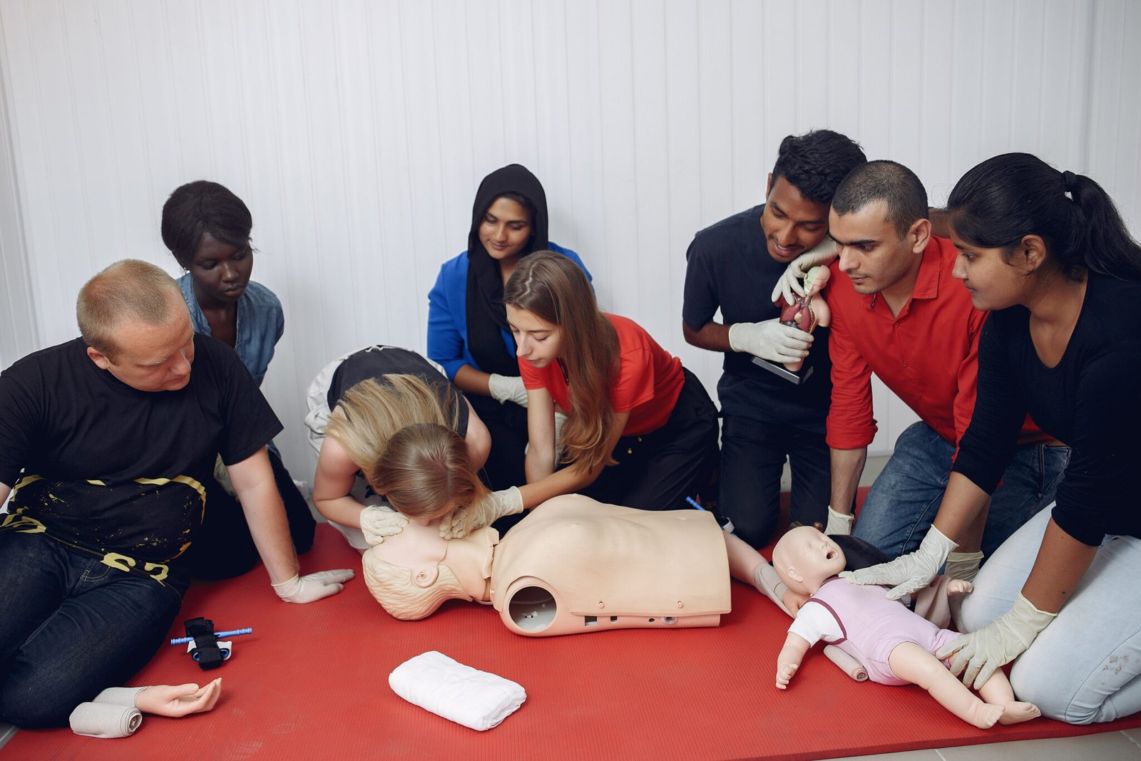 CPR Demystified: A Step-by-Step Tutorial for Saving Lives - First Aid & CPR Courses Tullamarine